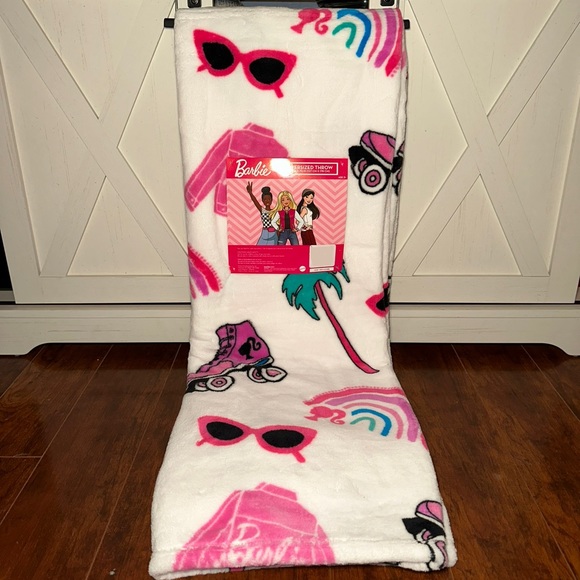 Barbie | Bedding | Barbie Movie Plush Throw | Poshmark